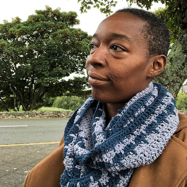 Ravelry: Mirror Infinity pattern by Bernadine Graham