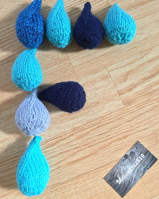 Ravelry: Water Drops for Flint pattern by Nicole Goetz