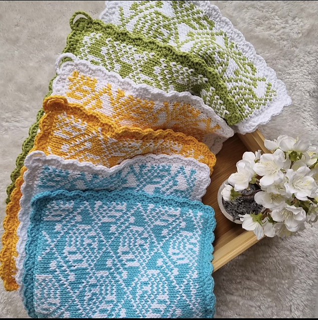 Ravelry: Stitch & Stir - The Knitter`s Potholders pattern by Mette Samsing
