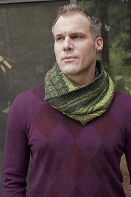 Ravelry: Henning Cowl pattern by Megan Goodacre