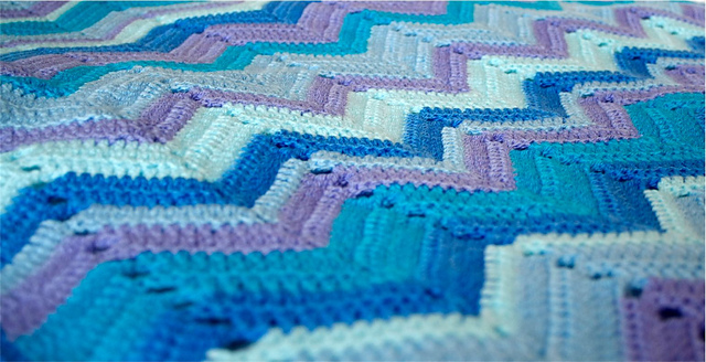 Ravelry: mibelartes' Funky wavy pattern
