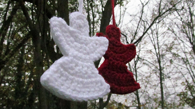 Ravelry: Snow Angel Ornament pattern by Michelle Wray