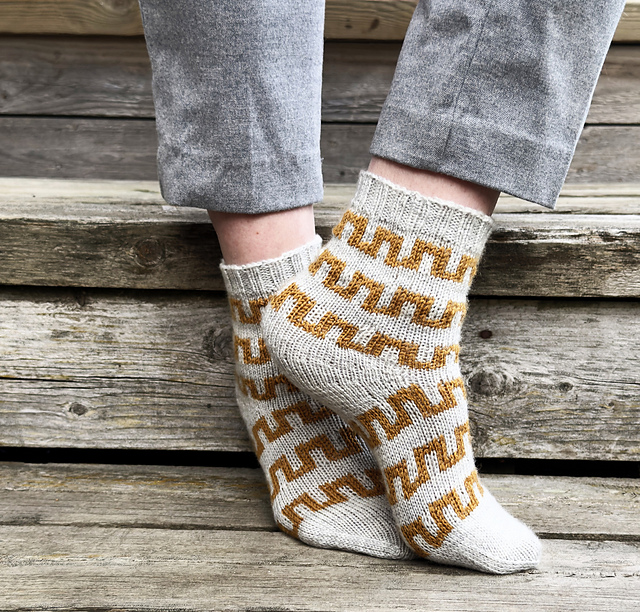 Ravelry: Stappen pattern by Joanna Ignatius