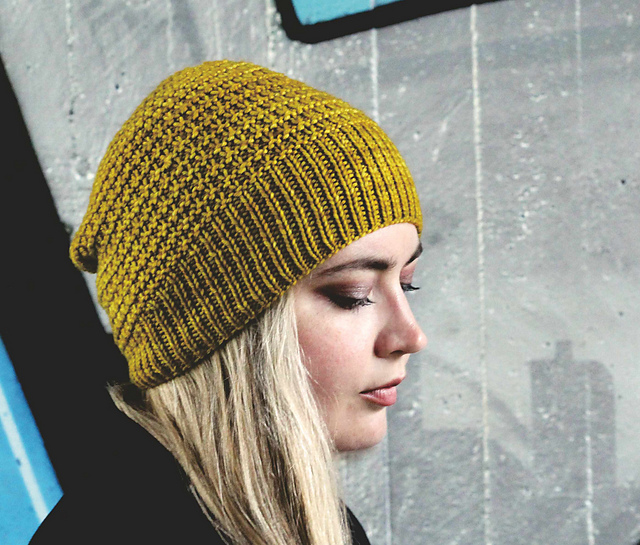 Ravelry: Axion pattern by Joanna Ignatius