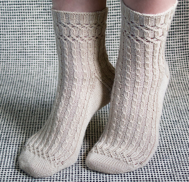 Ravelry: Sona pattern by Joanna Ignatius