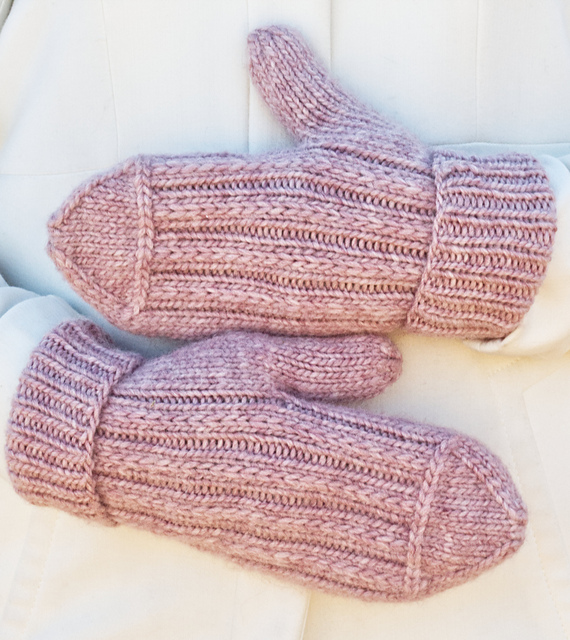 Ravelry: Hippits pattern by Joanna Ignatius