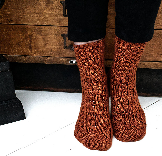 Ravelry: Lehti pattern by Joanna Ignatius