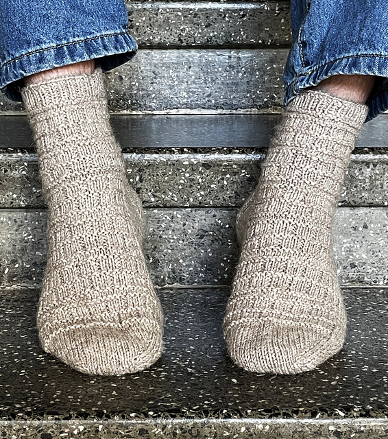 Ravelry: Aapo pattern by Joanna Ignatius