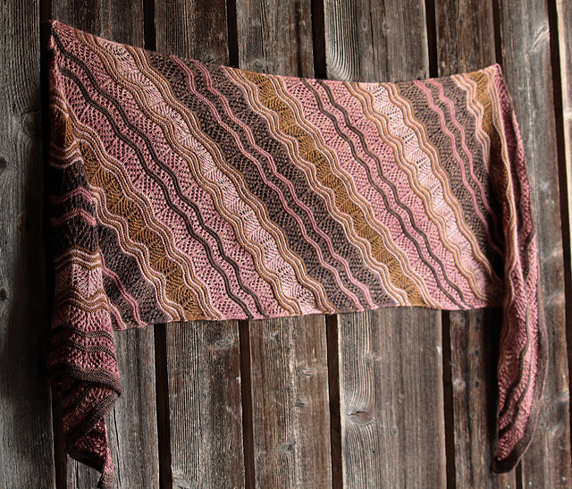 Ravelry: Chamchela pattern by Joanna Ignatius