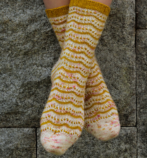 Ravelry: Bibz pattern by Joanna Ignatius