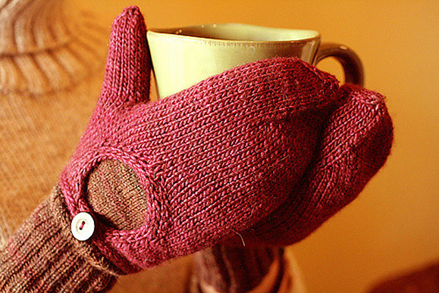 Ravelry: Dimorphous Mittens pattern by Miriam L. Felton