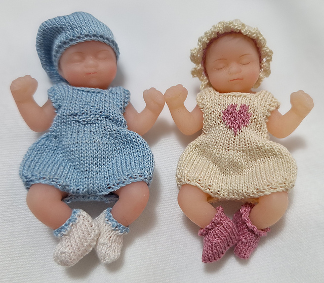 Ravelry: 1:6 - Ben & Molly pattern by Nicola Smith