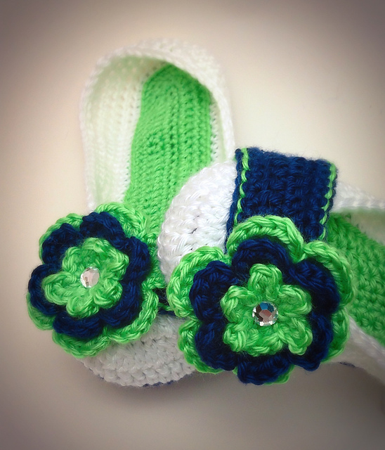 Ravelry: minj1249's Seahawks slippers