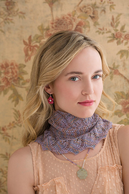 Ravelry: Lacy Leaves: Leaf Lace Ruff pattern by Brooke Nico