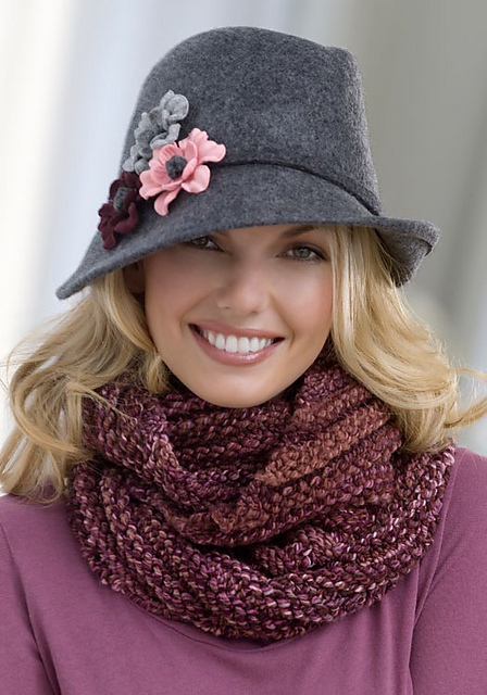 Ravelry: Continuous Wrap pattern by Linda Cyr