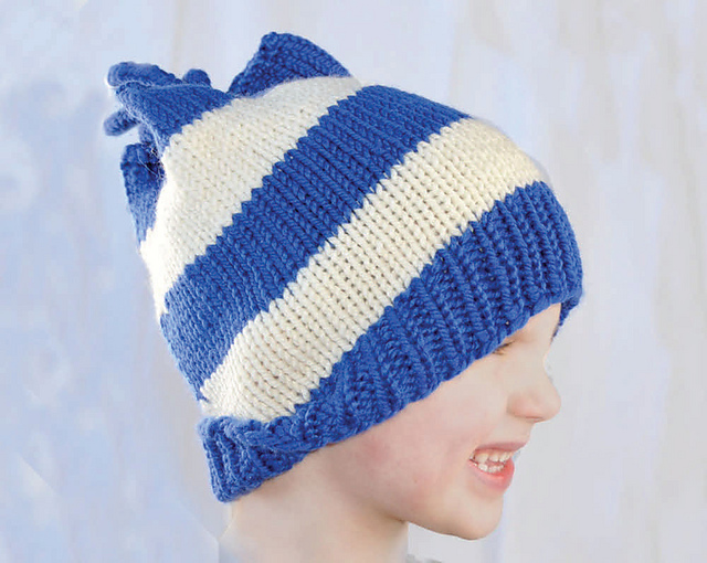 Ravelry: Tri-Cornered Hat pattern by Linda Voss Plummer