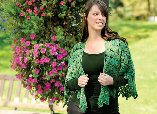 Ravelry: Triple Triangle Cape pattern by Betty P Balcomb