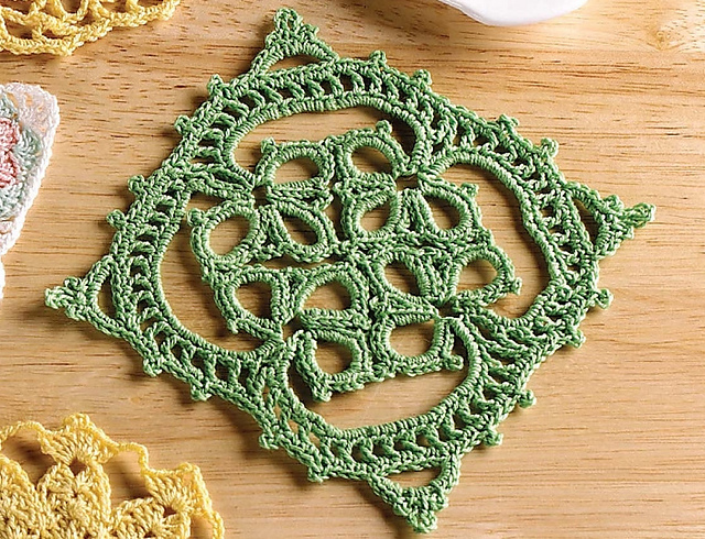Ravelry: Shamrock pattern by Dot Drake