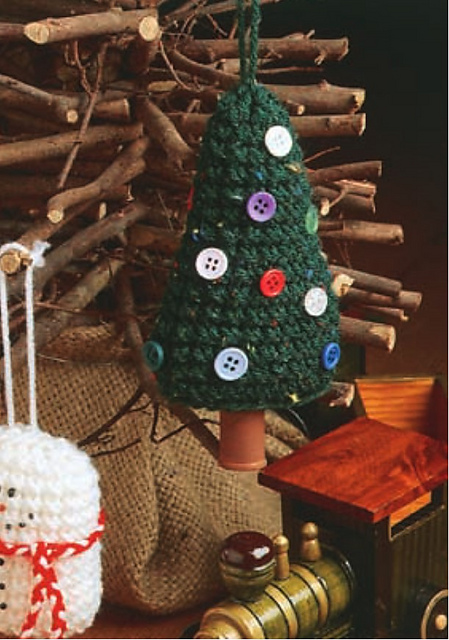 Ravelry: Wonderland Ornaments: Christmas Tree pattern by Debra Yorston