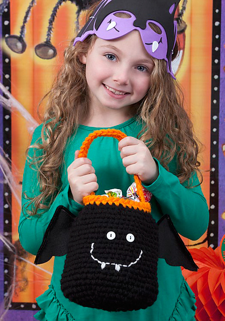 Ravelry: Happy Bat Bag pattern by Red Heart Design Team