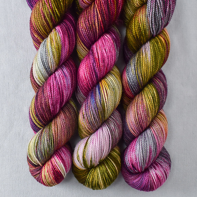 Ravelry: Miss Babs Yummy 2-Ply