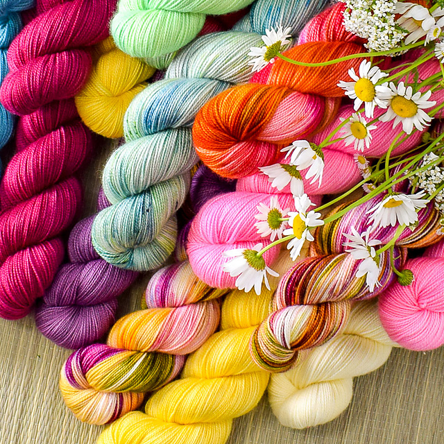 Ravelry: Miss Babs Yummy 2-Ply