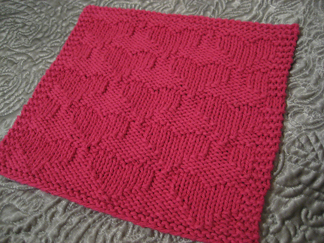 Ravelry: Valentine Heart Cloth pattern by Tricia Walter