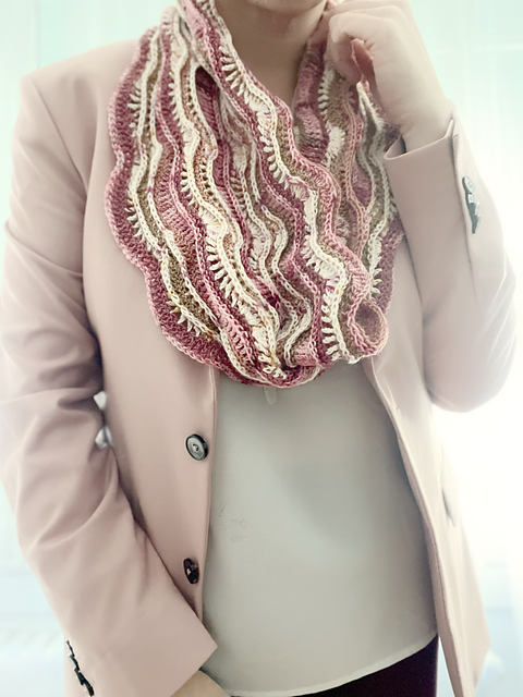 Ravelry: Cuello Sik Sak pattern by Miss Nal