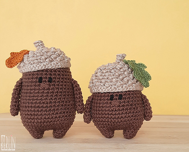 Ravelry: Mellow Fellows - Acorns pattern by misssBerlin