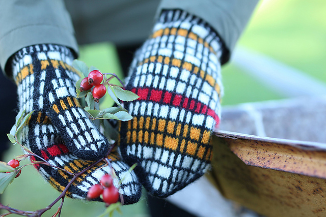 Ravelry: Attendance control mittens pattern by Annika Ulrika Jansson