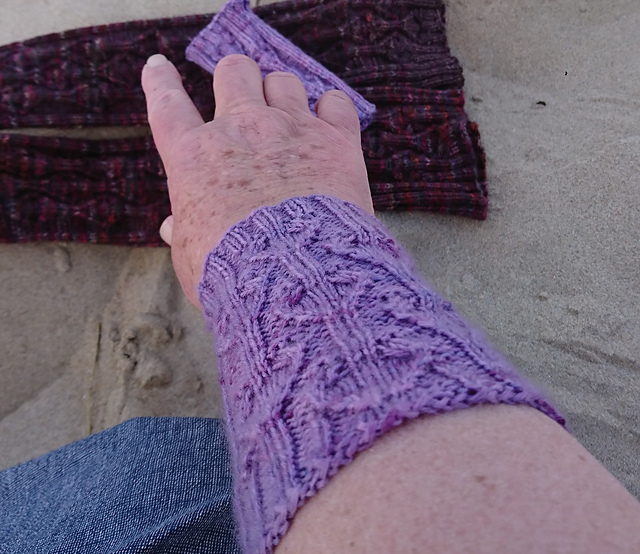 Ravelry: Spinning Out pattern by Tracey Lee