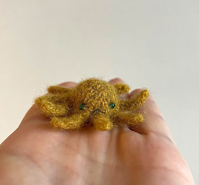 Ravelry: Sun octopus pattern by MLindDolls