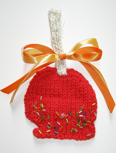 Ravelry: Candy Apple Appliqué pattern by Melissa Metzbower