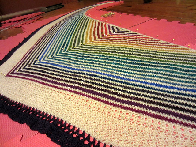 Ravelry: mng's Spectral Shawl