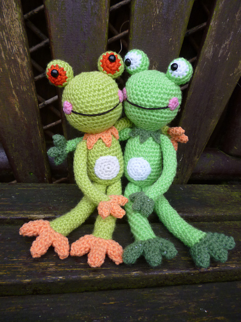 Ravelry: Froggy Friends pattern by Moji-Moji Design