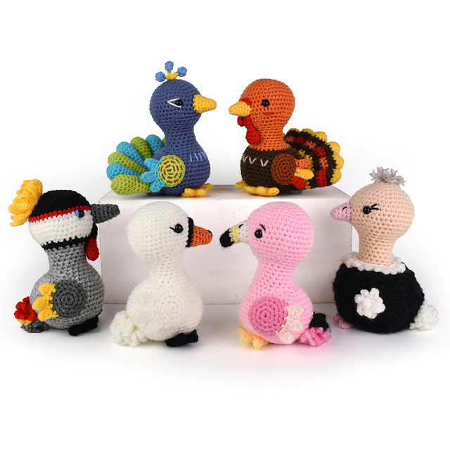 Ravelry: Long-necked Feathered Friends pattern by Moji-Moji Design