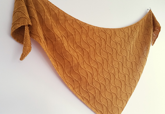 Ravelry: waveform pattern by Helen Kennedy