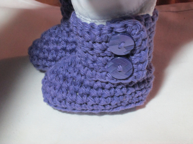 Ravelry: AG or 18in. doll Ugg boots pattern by Mindy Acosta