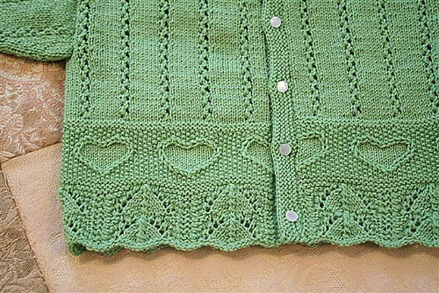 Ravelry: 1007 Hjerter Baby Set pattern by Dale Design