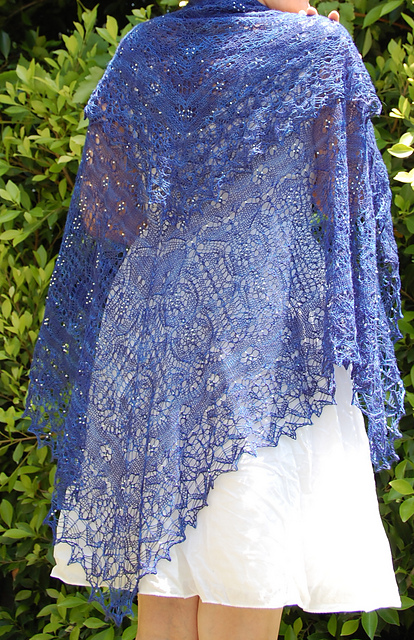 Ravelry: legacy square shawl pattern by bunnymuff - Mona Zillah