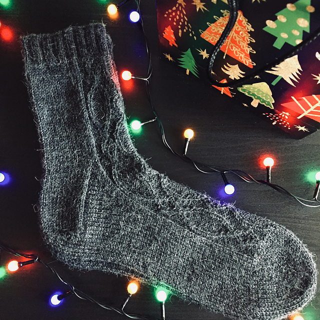 Ravelry: Rubin Socks pattern by Monika Lakt