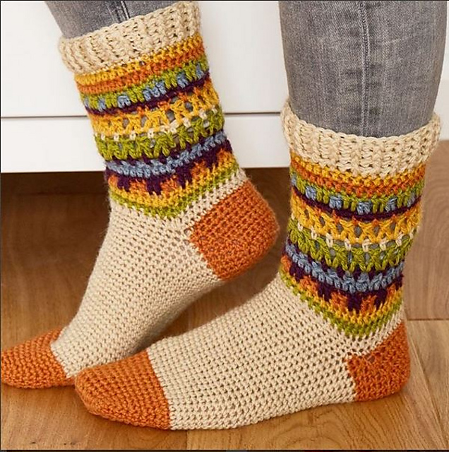 Ravelry: Socks pattern by Anna Nikipirowicz
