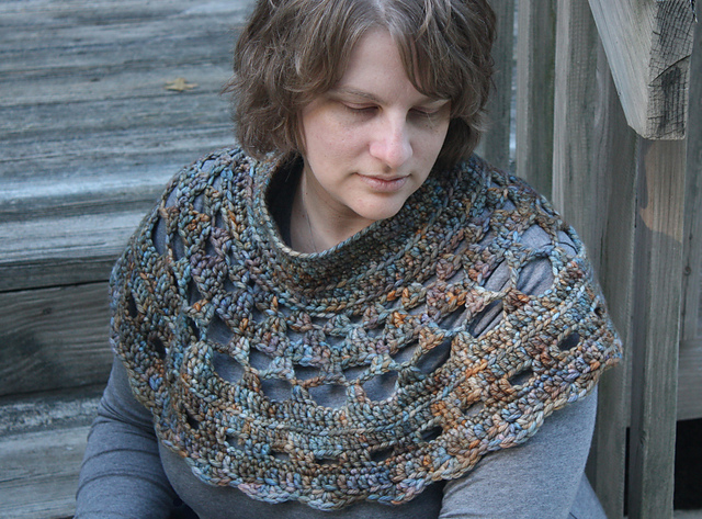 Ravelry: Still of the Night Collared Capelet pattern by Cathy Dipierro