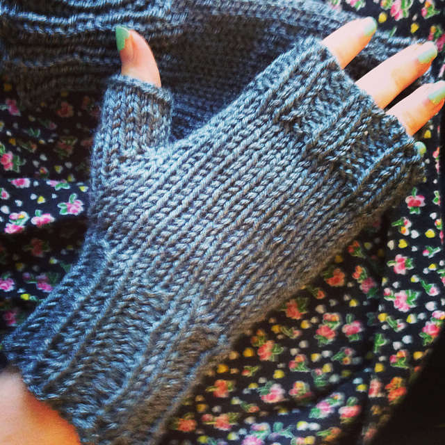 Ravelry: Basic Gloves pattern by Kitty Adventures