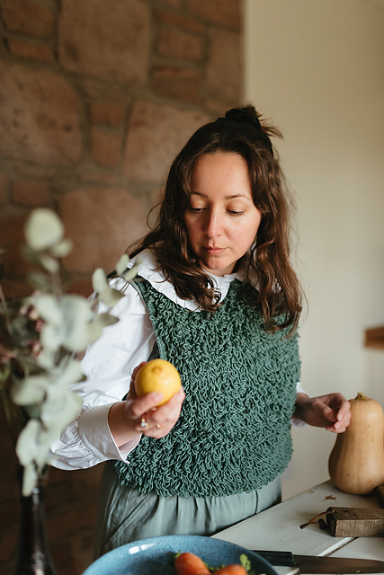 Ravelry: Finella pattern by Inyoung Kim(Mielaworkshop)