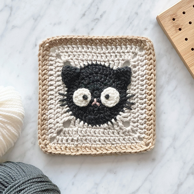 Ravelry: Cat Granny Square pattern by Morgane Yarn
