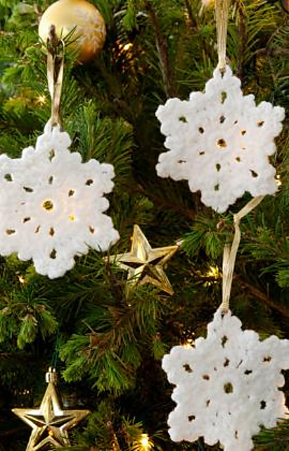 Ravelry: Snowflake Ornament pattern by Katherine Eng