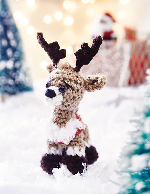 Ravelry: Reindeer pattern by Megan Kreiner