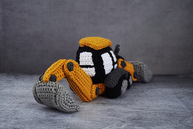 Ravelry: Backhoe pattern by Megan Kreiner