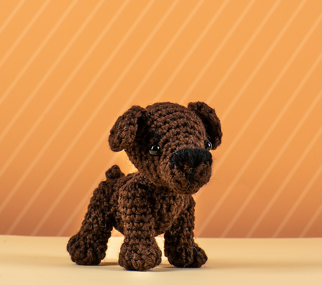 Ravelry: Labrador & Retriever Puppy pattern by Megan Kreiner